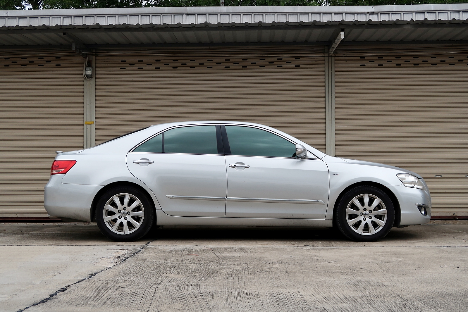 รถมือสองรุ่นเด่น Toyota Camry ACV40 ซีดานขนาดกลางสุดหรู ยอดนิยมตลอดกาล ...
